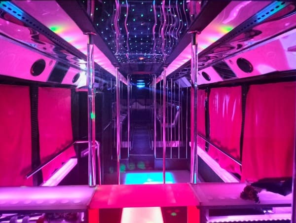Party Bus Barcelona - El mejor discobus de Barcelona ️